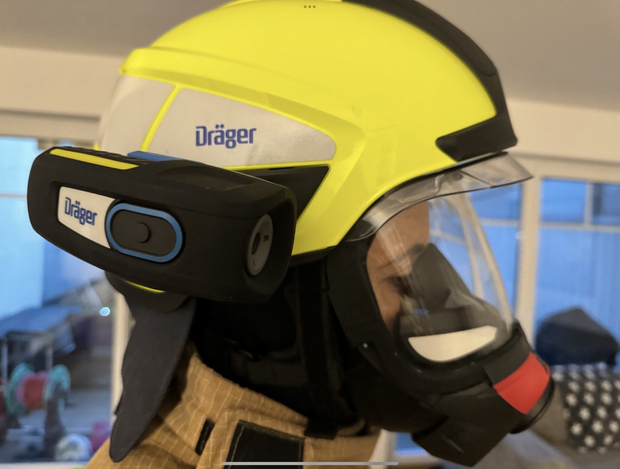 Test: Die Dräger UCF® FireCore Wärmebildkamera | FEUERWEHRLEBEN